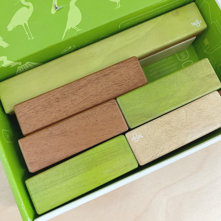 Vintage + Relove Play – Thistle & Poppy